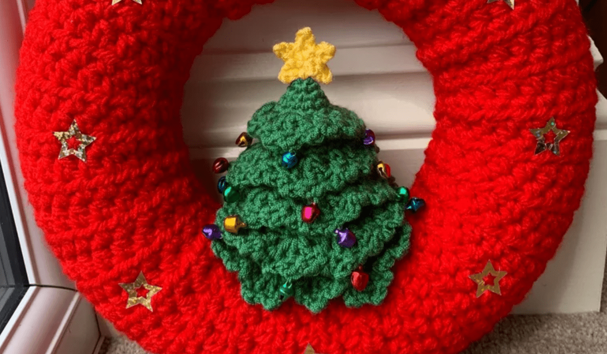 Crochet Christmas Wreath Patterns Yule Love - Crochet 365 Knit Too