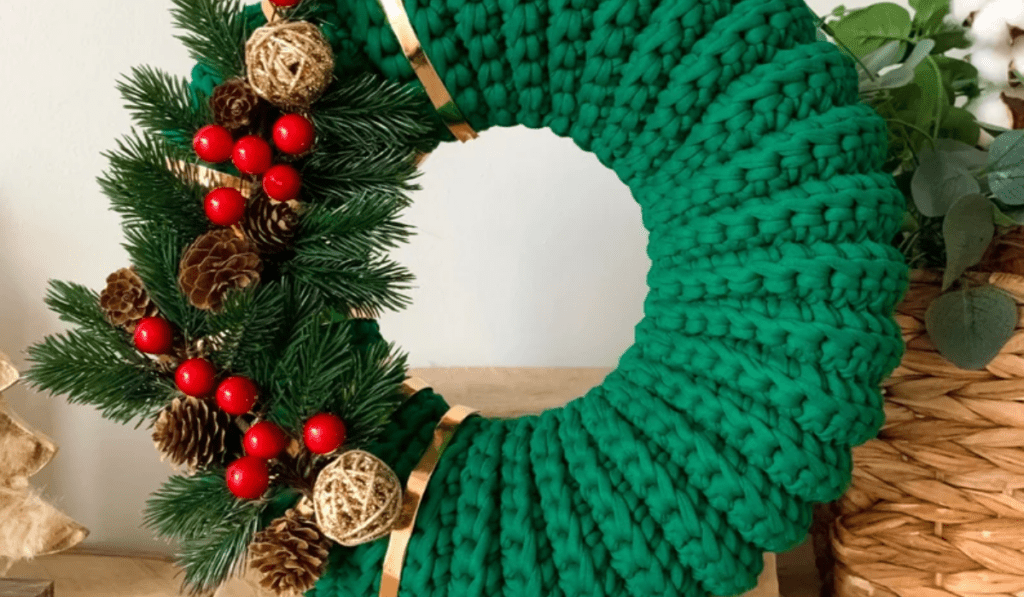 Crochet Christmas Wreath Patterns Yule Love - Crochet 365 Knit Too